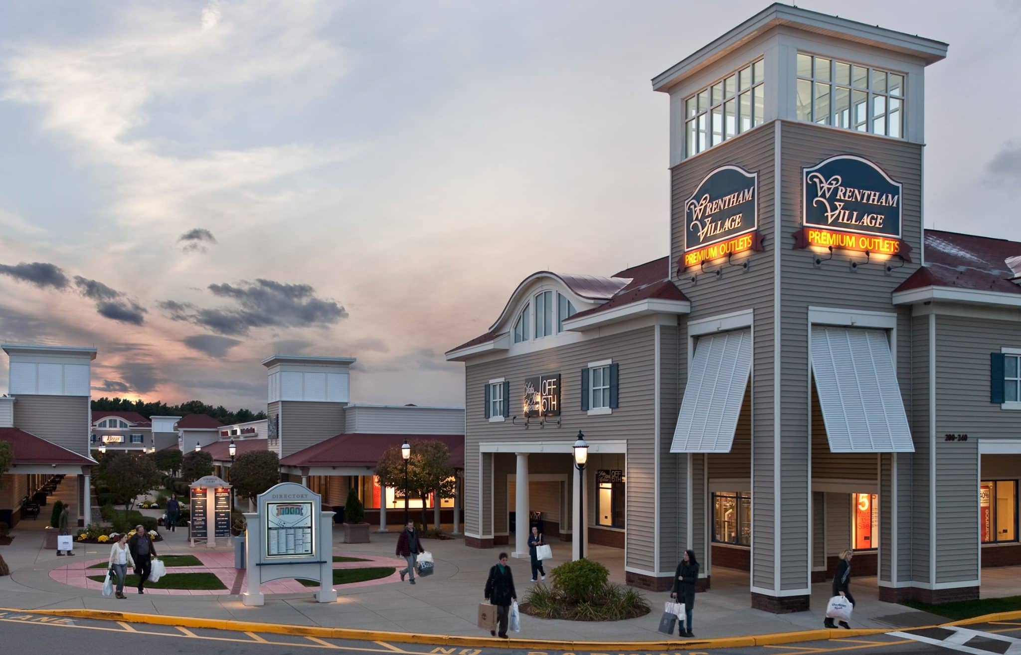 Wrentham Village Premium Outlets - Malls.com
